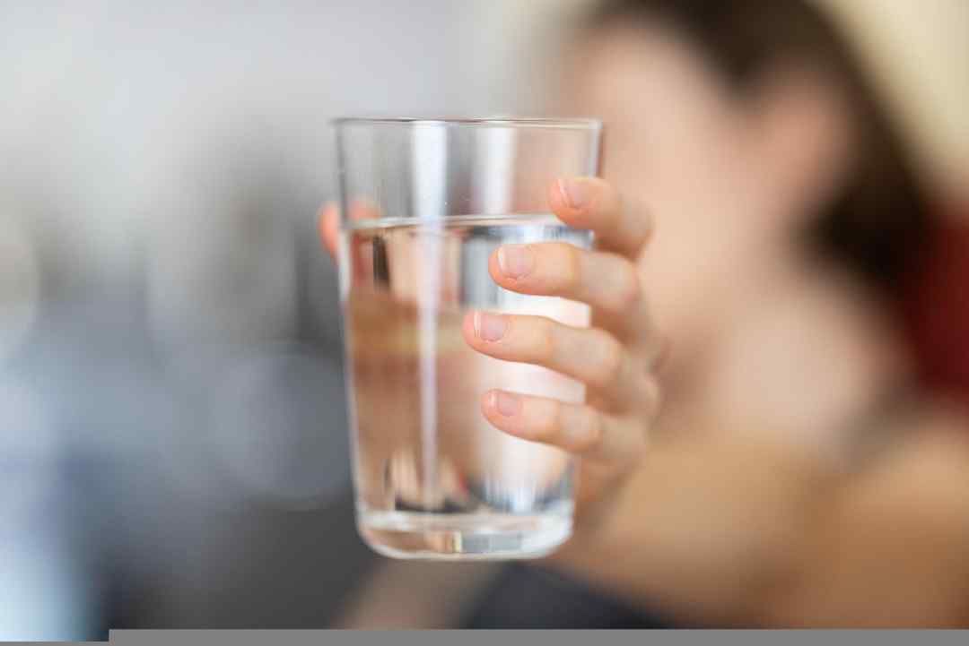 Drinking Water Is the Way to Go: 6 Reasons to Drink More Water For Your ...